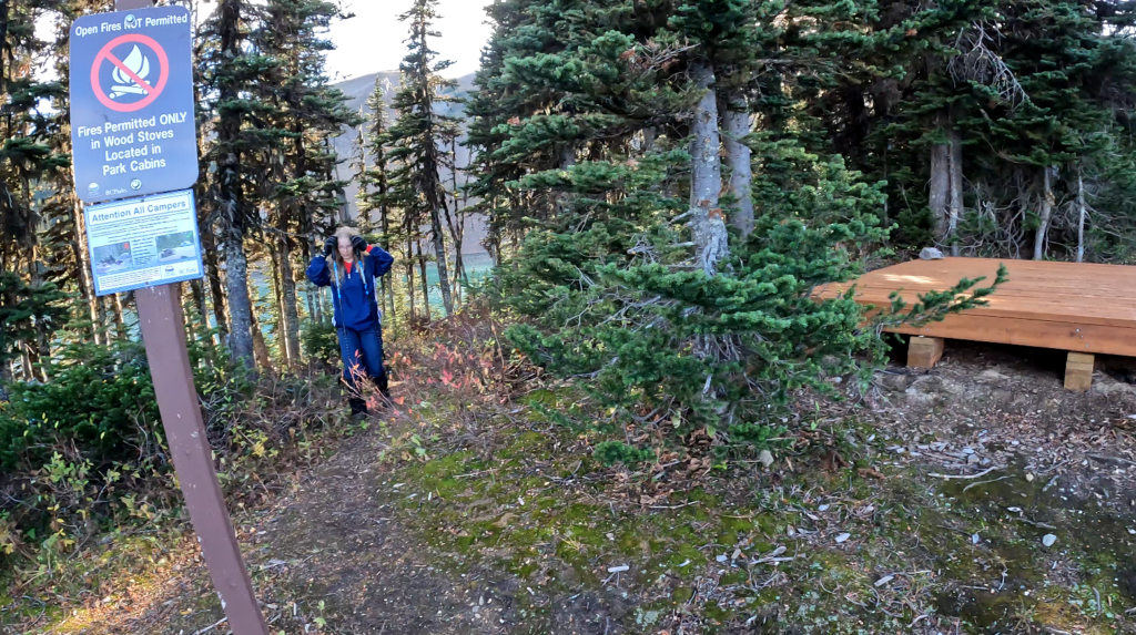 Raven Lake in Sugarbowl/GrizzlyDen Provincial Park BC – Outdoor ...